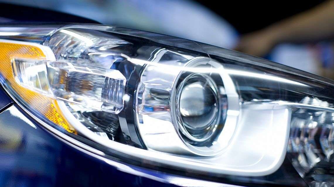 LED vs HID Headlights Explained By Automotive Experts